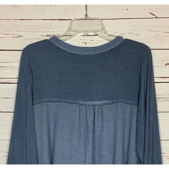 POL | Tops | Pol Anthropologie Womens M Medium Blue Wash Long Sleeve ...